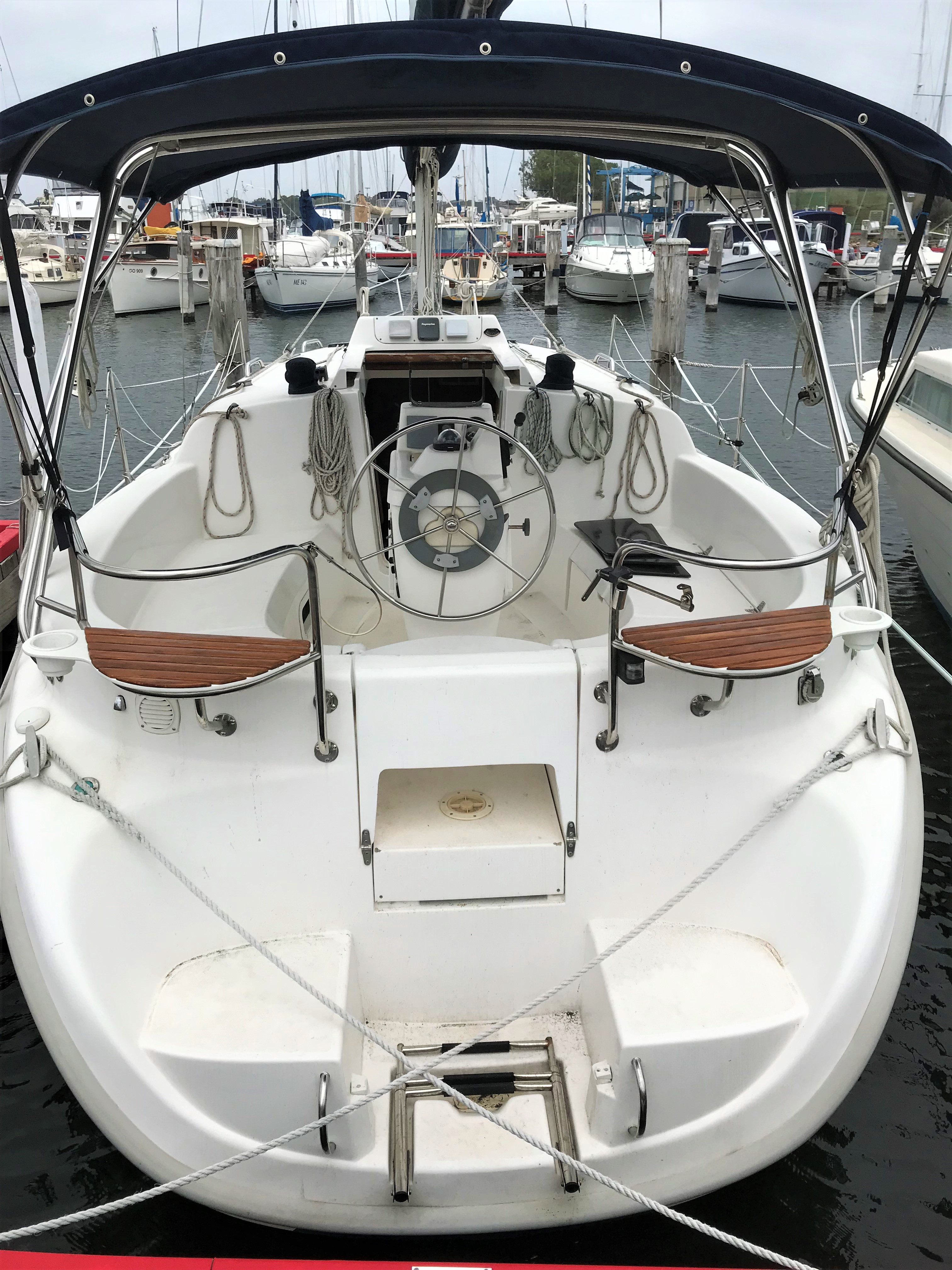 1999 Hunter 290 | 38 South Boat Sales